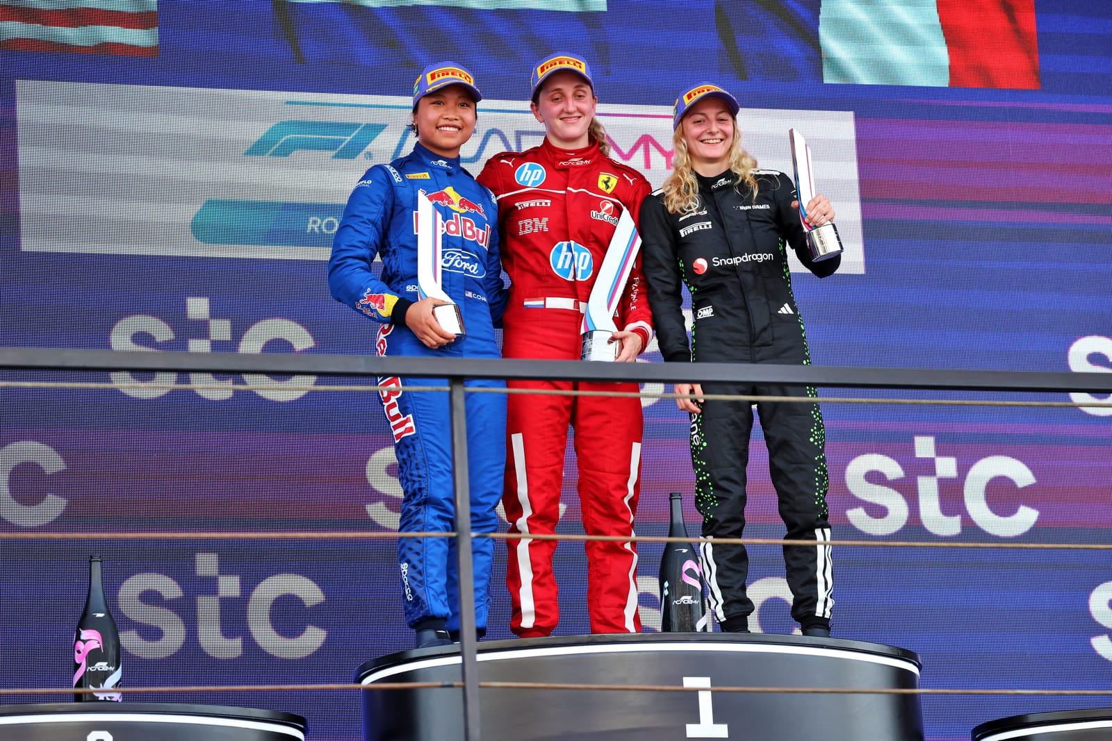 Maya Weug takes Jeddah victory after F1 Academy polesitter Chloe ...